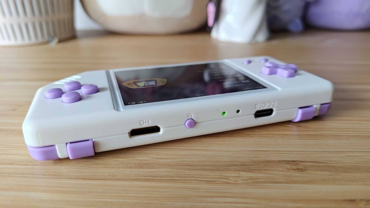 Anbernic RG28XX review: “a tiny budget handheld that fits in my weird ...