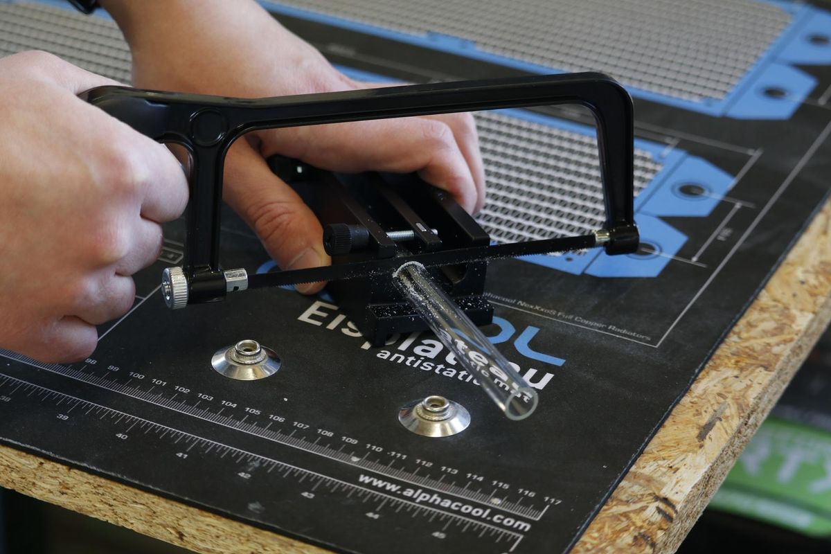 How to Cut Hard Tubing for Your Custom Loop | Tom's Hardware