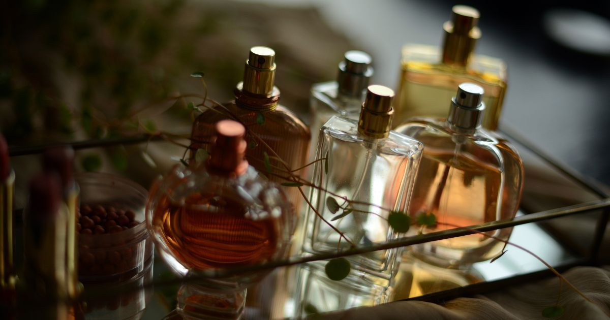 9 Best Amber Perfumes For A Warming, Comforting Scent | Marie Claire UK