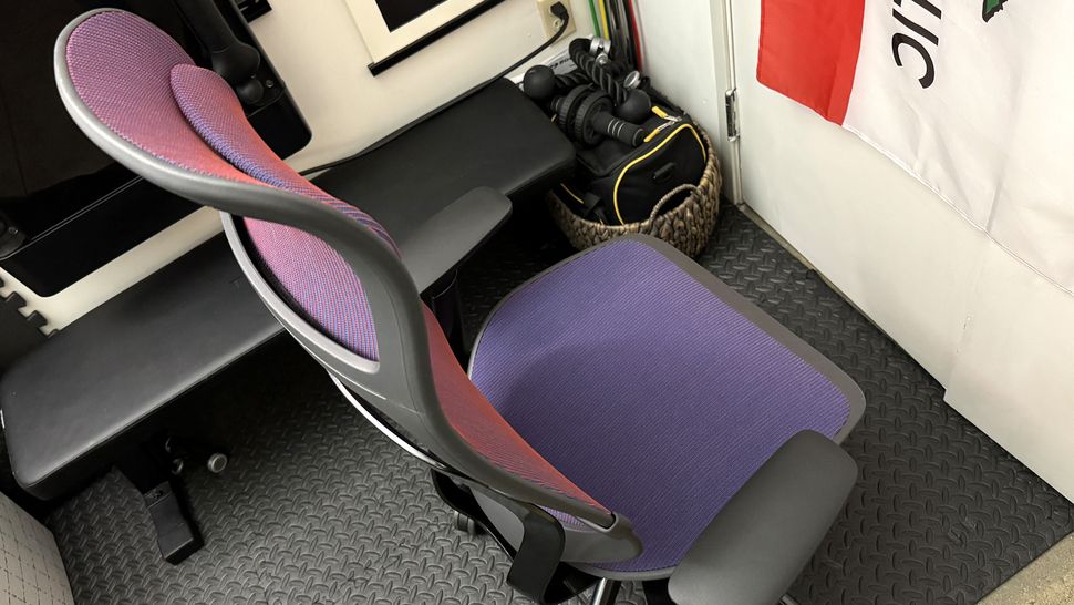 Steelcase Karman High Back Review: Adaptable frame, now with a headrest ...