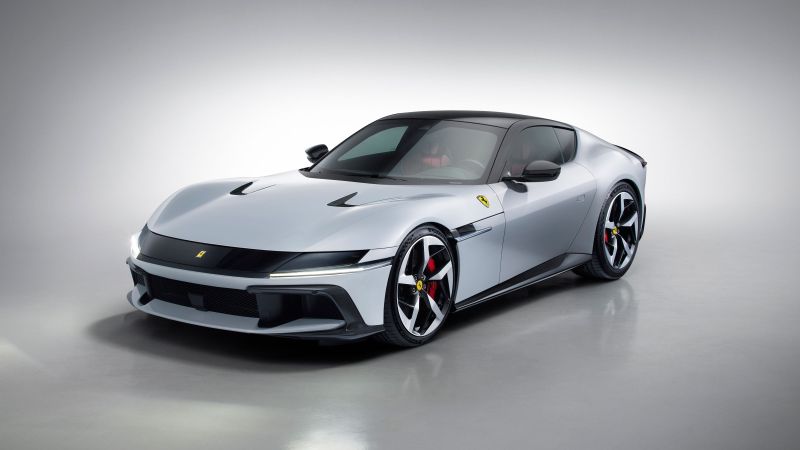 Ferrari Roma Spider revealed | Wallpaper