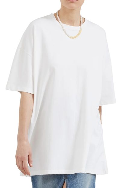 A Classic White T-Shirt Is Actually the Best Winter Layering Piece ...
