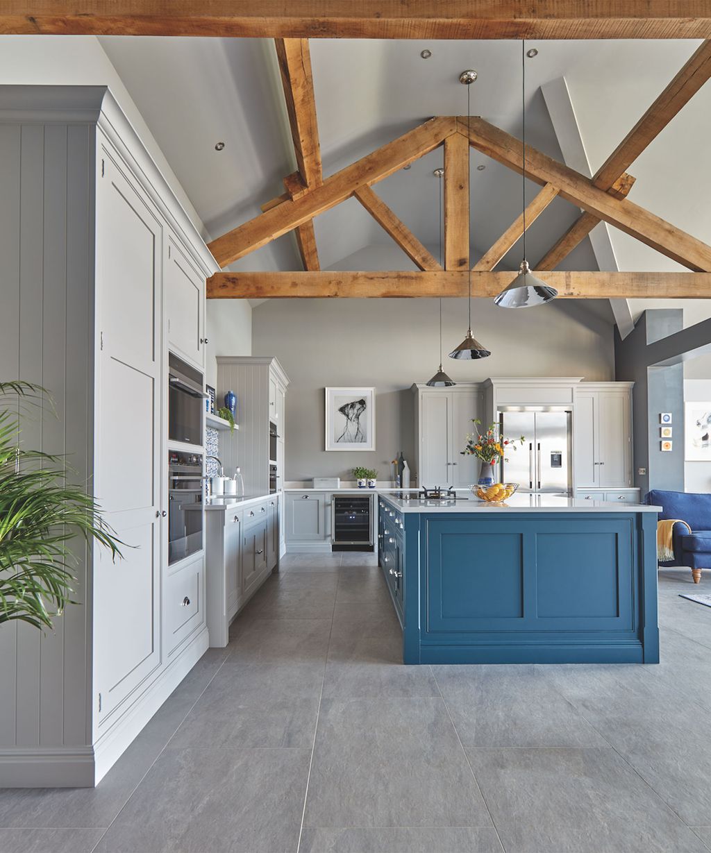 Barn conversion kitchen ideas: 10 designs for lofty spaces | Homes and ...