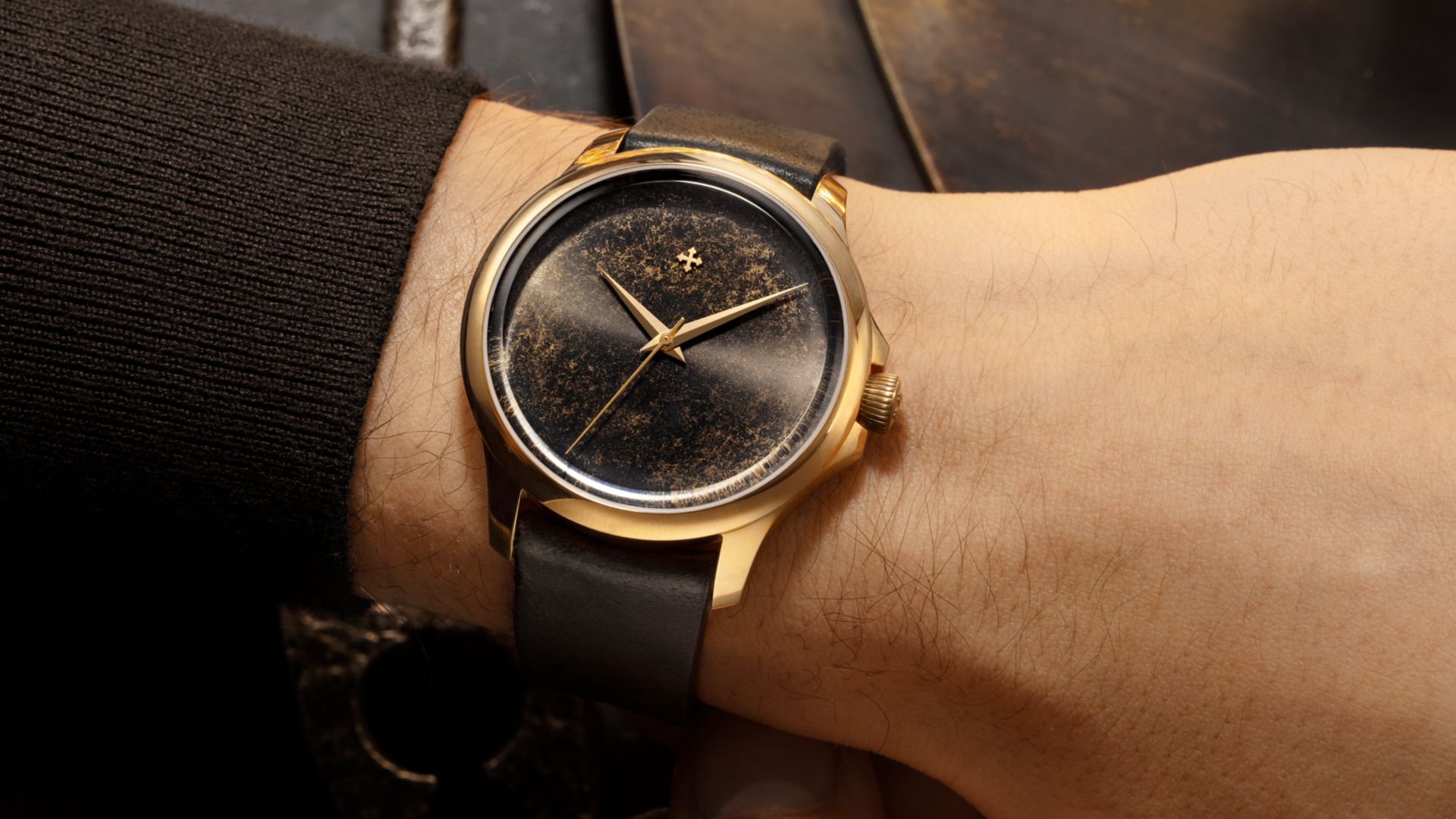 This beautiful bronze watch by Venezianico is a must-buy | T3