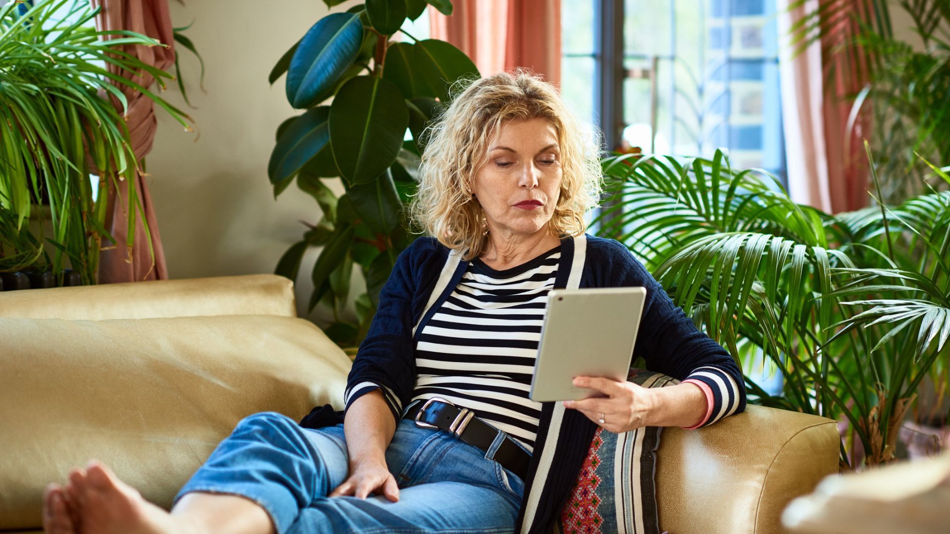 How to make friends in your 50s - and why it can be so hard | Woman & Home