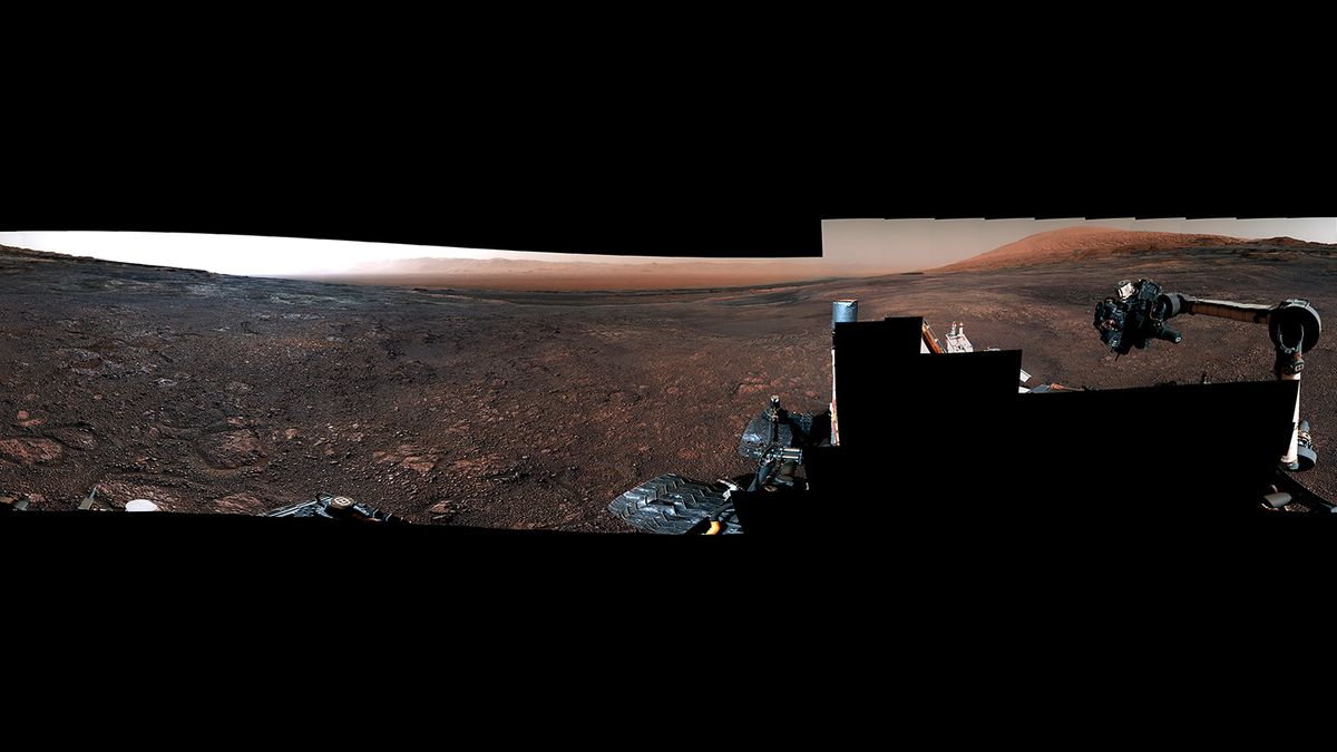 See Mars Rover Curiosity's Parting Glance of Mountain Ridge (360 Video ...