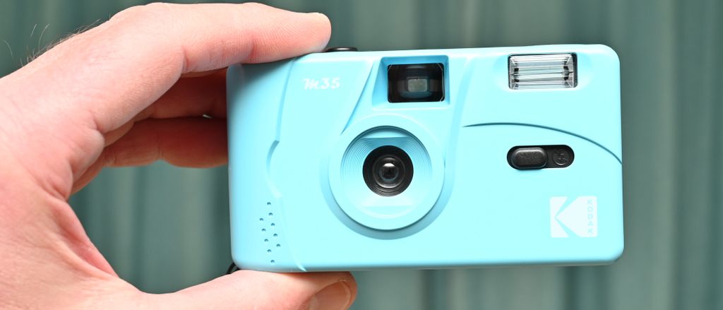 Kodak M35 Reloadable Film Camera review: pick a color, there a plenty ...