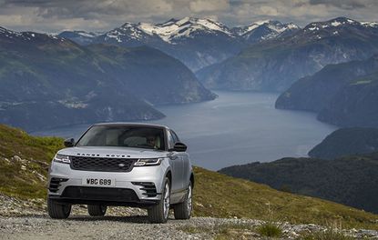 Range Rover Velar review: 'Room, anyone, for an iPhone on wheels? Meet ...