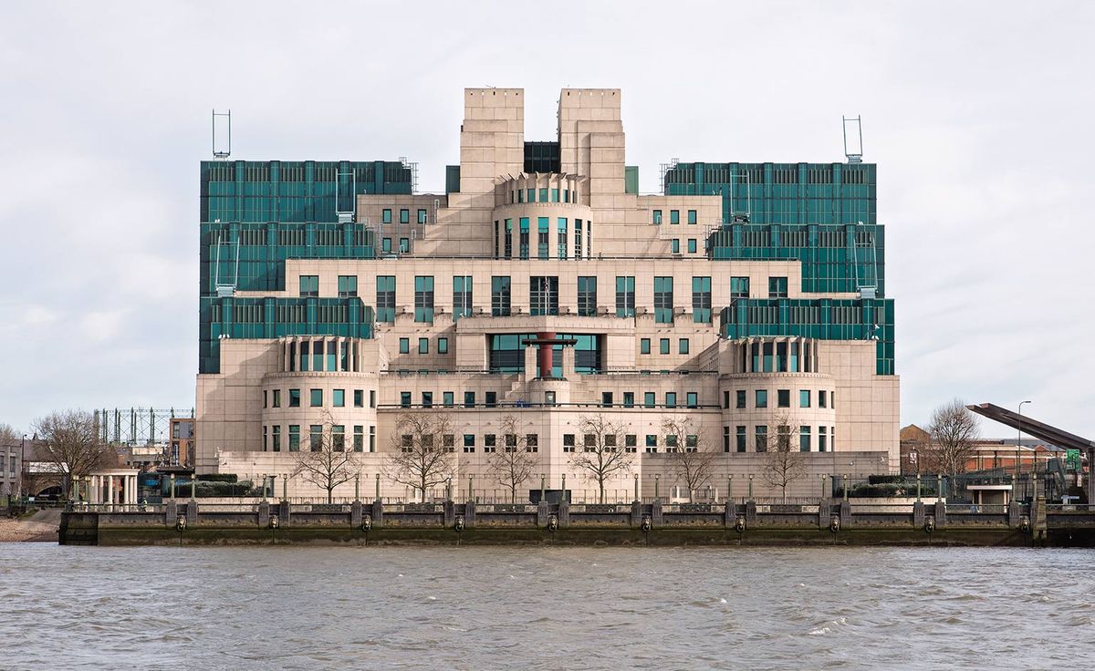 Sir Terry Farrell, the renowned architect, has died aged 87 | Wallpaper*