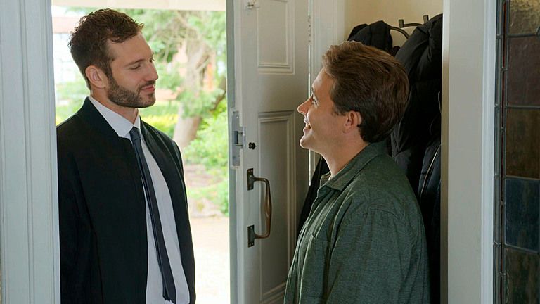 Doctors spoilers: Ex-Emmerdale star Alexander Lincoln guests | What to ...