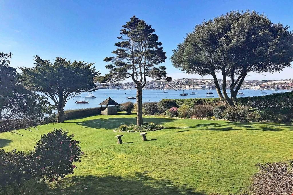 Seven charming Cornish country homes, from harbour-fronted houses to ...