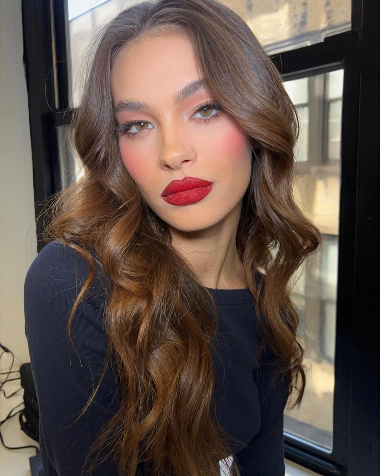 20 Christmas Makeup Looks to Wear to Your Next Holiday Party | Who What ...