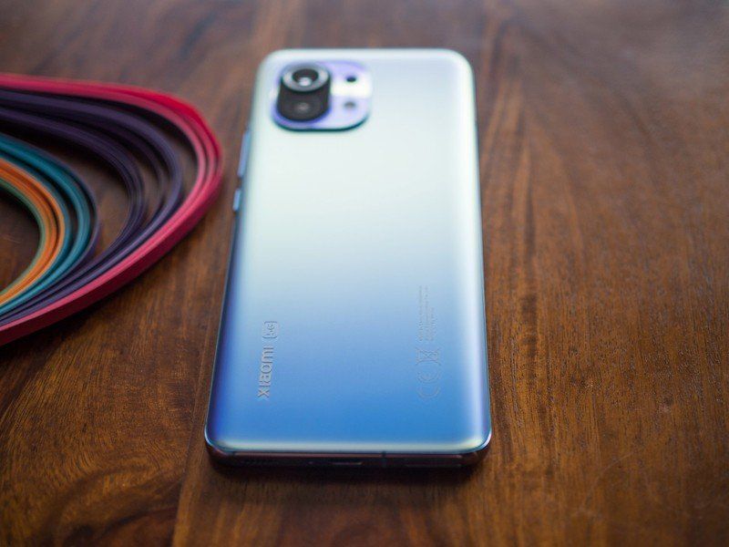 Xiaomi Mi 11 review: Beating the Galaxy S21 where it counts | Android ...