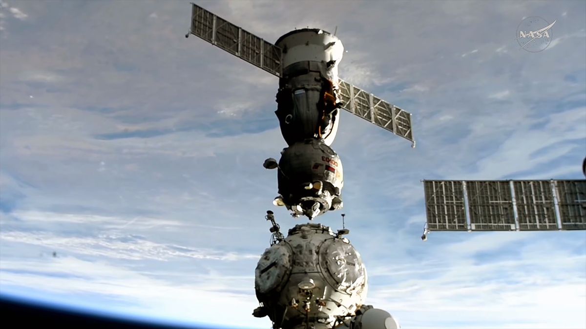 Russian Soyuz capsule lands on Earth to return crew of 3 home after ...