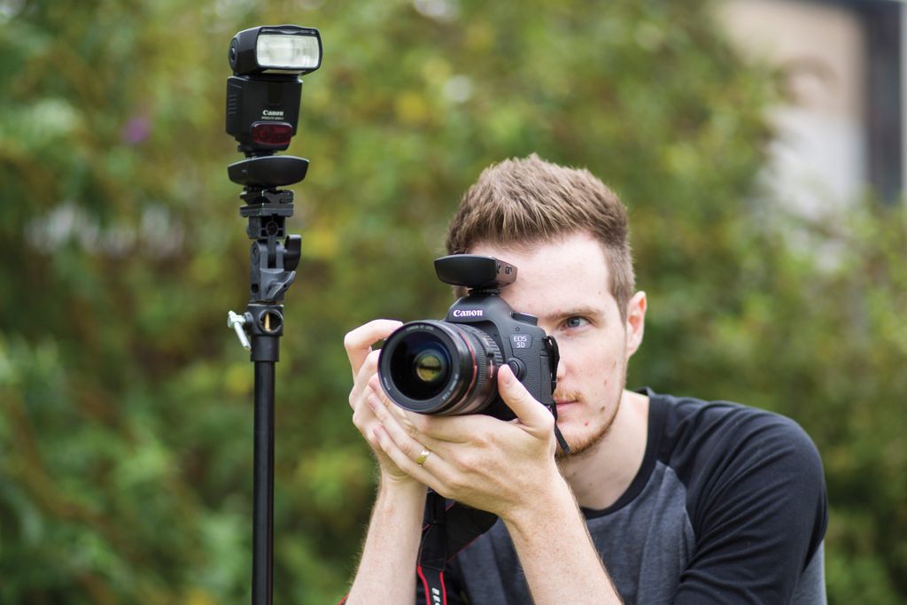 Flash photography made easy: from simple shots to advanced techniques ...