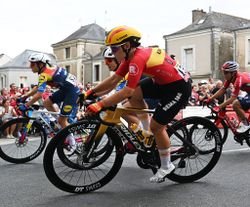 SD Worx manager Stam excluded from Tour de France Femmes for dangerous driving | Cyclingnews