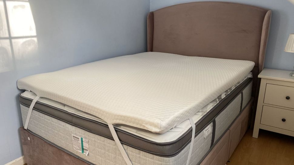 Helix GlacioTex Premium Mattress Topper Review 2025 | Tom's Guide