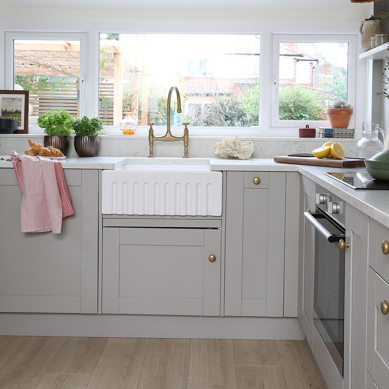 35 grey kitchen ideas for cabinets, worktops and walls | Ideal Home