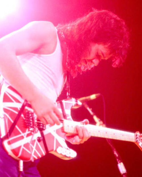 Eddie Van Halen's 1986 Kramer Custom, used on the 5150 tour, goes up ...