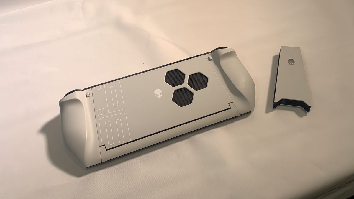 Alienware Concept UFO | TechRadar