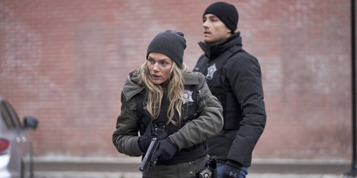 Chicago P.D. Boss Talks Upton's Job Offer After FBI Crossover, So What ...