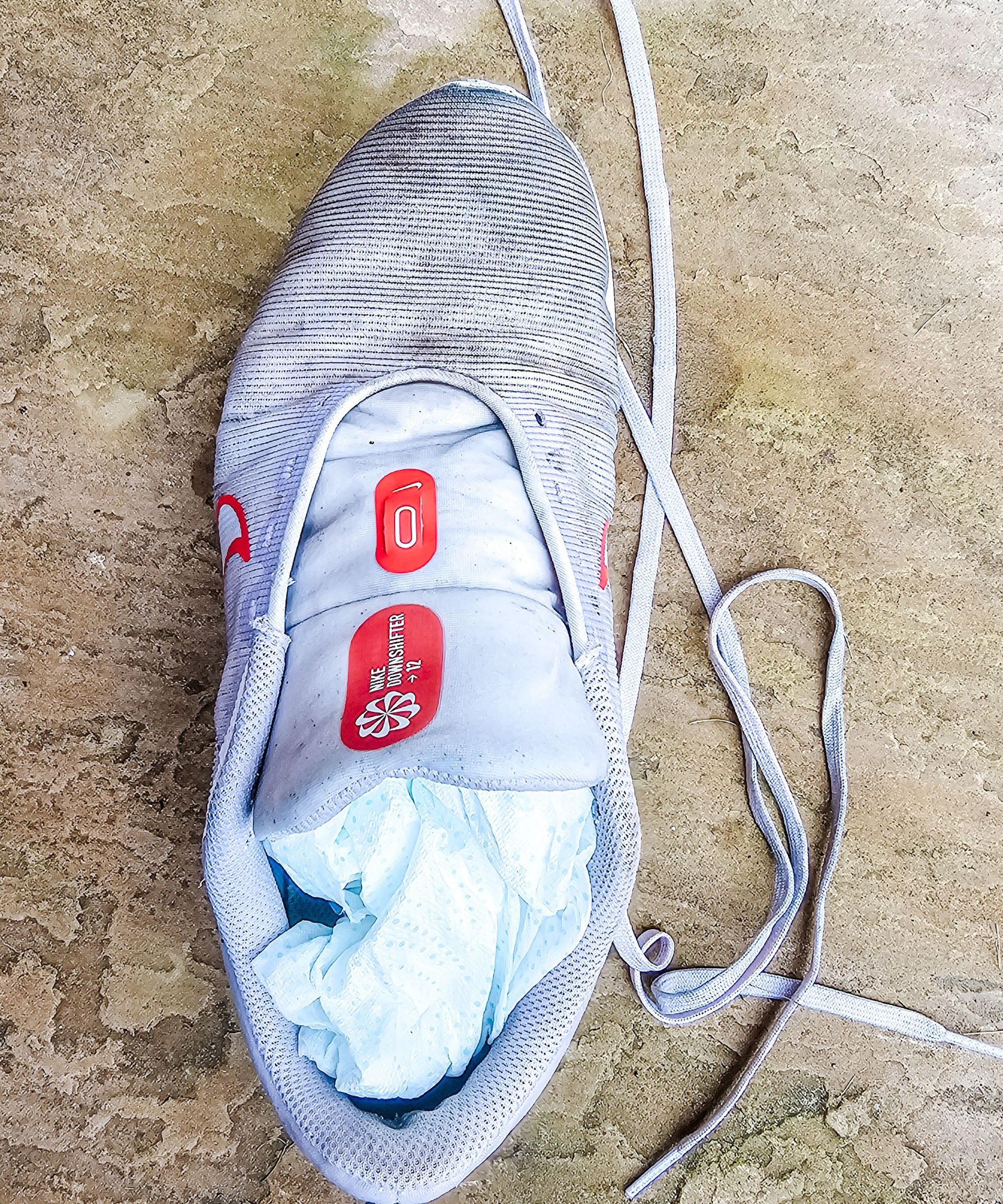 How to wash sneakers in the washing machine or by hand | Real Homes