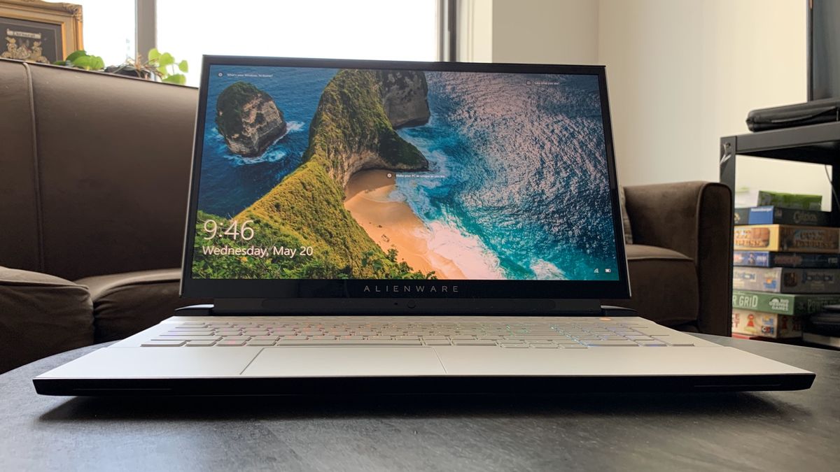 Alienware m17 R3 Review: Spaceship-level Power, Spaceship-level Needs ...