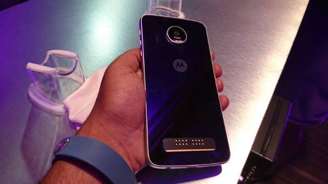 The attack of the Modular smartphones: Moto Z, Moto Z Play to go on ...