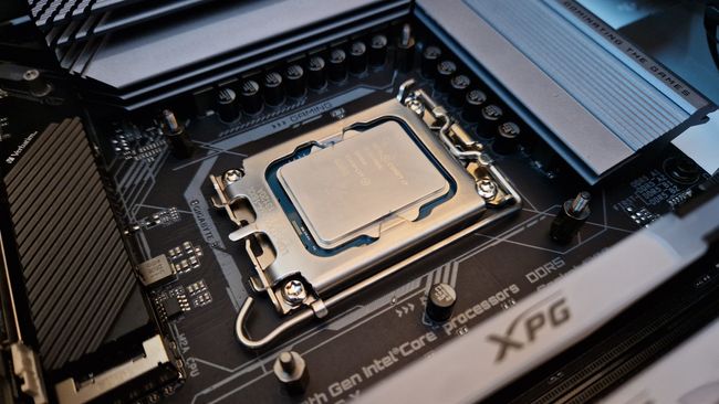 13th Gen Intel Core i7-13700K review: "Is the extra headroom worth the ...