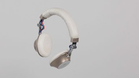 The future of headphones: touchscreen displays and integrated streaming ...