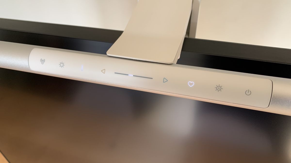 BenQ ScreenBar Pro review: bright, great coverage, and solid mount ...