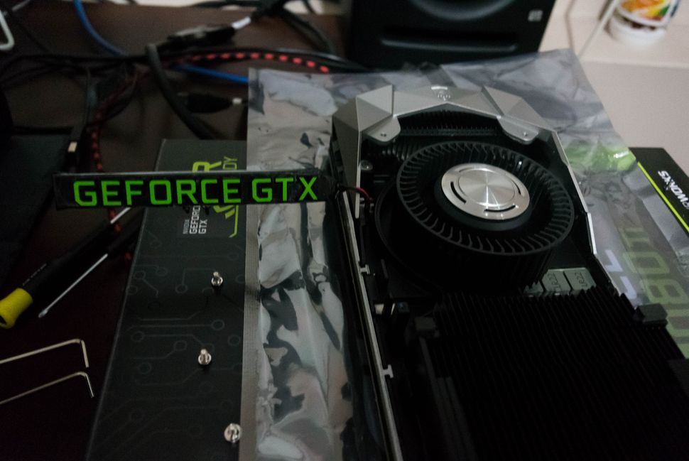 How to remove the green from the lit GeForce logo on your Nvidia ...
