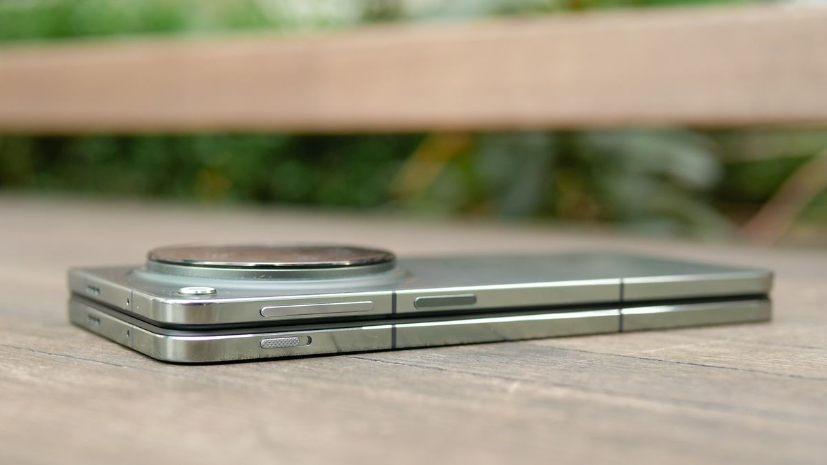 OnePlus Open review: An ambitious foldable phone filled with surprises ...