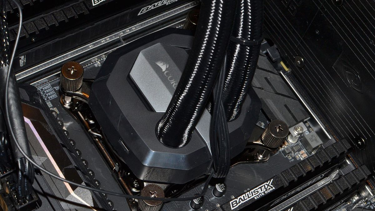 Intel Core i9-7980XE review: an incredibly fast CPU, but gamers don't ...