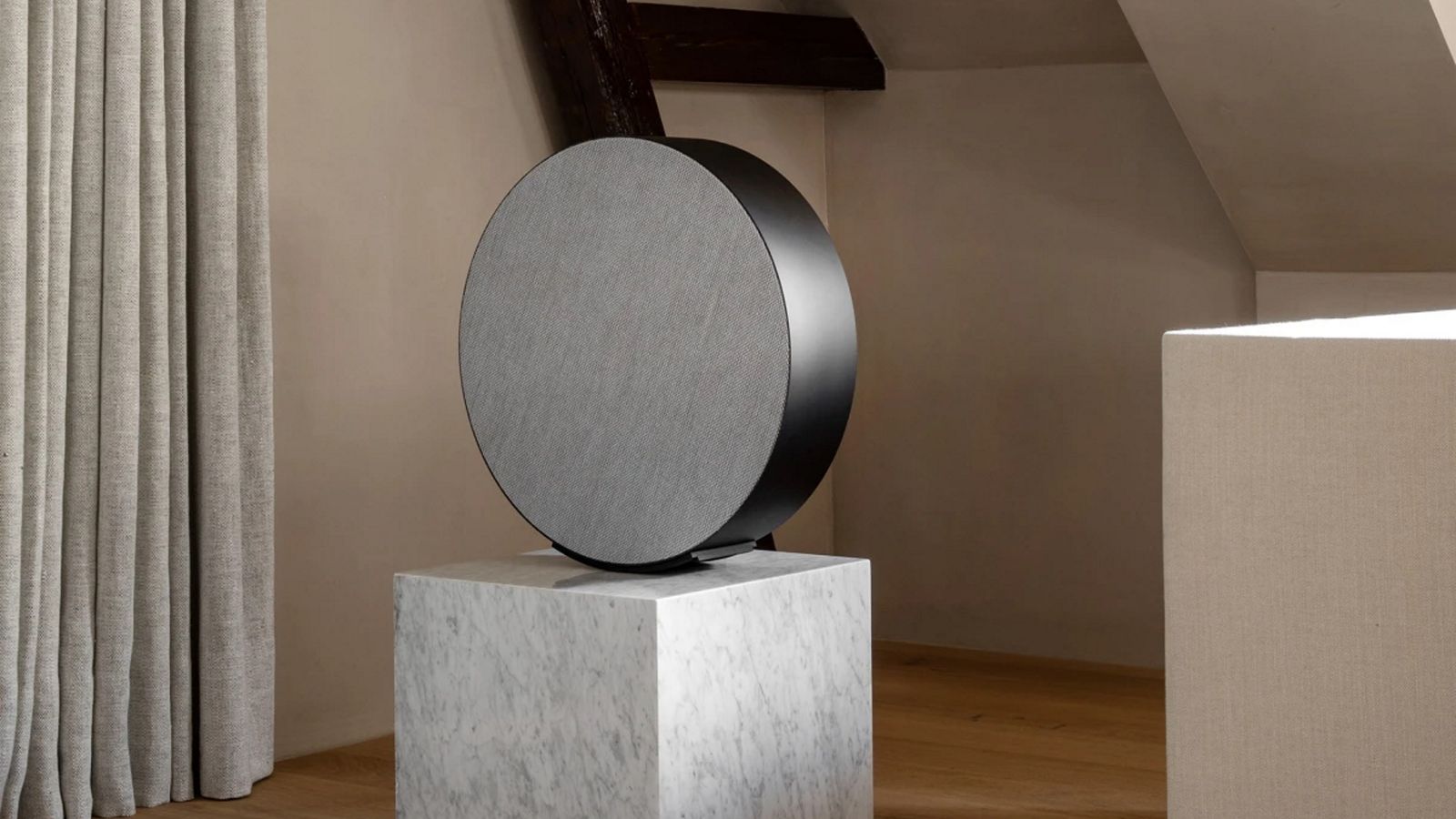 19 cool speakers to get the party started