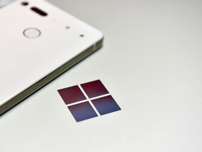 Making the case for a Microsoft Surface Phone that runs Android ...