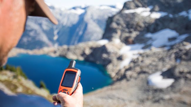 What is a RECCO reflector? And why do you need one? | Advnture