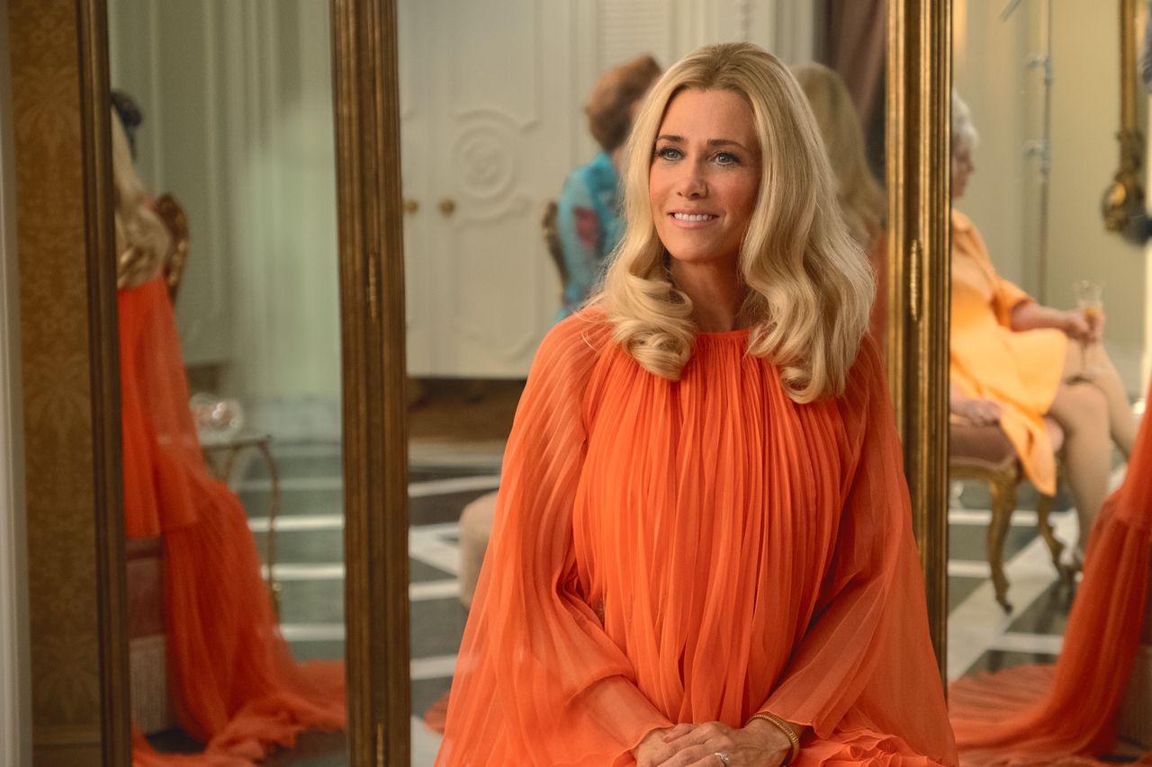 Palm Royale's Costume Designer Alix Friedberg Talks 60s Fashion | Who ...