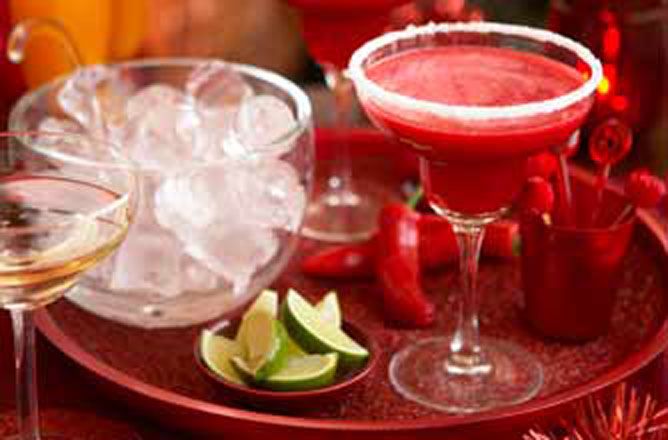 Raspberry & chilli margarita Recipes | GoodtoKnow