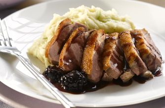 Ed Baines' duck breast with blackberry sauce | Dinner Recipes | GoodtoKnow