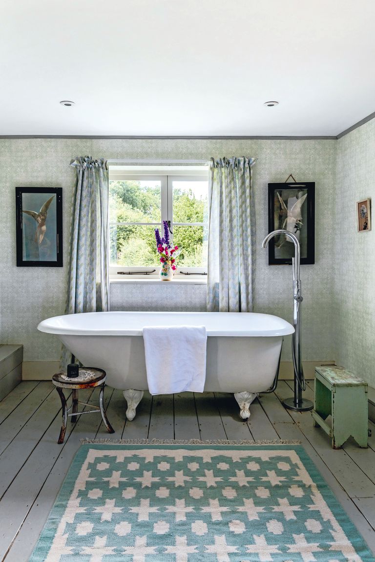 Bathroom rug ideas: 10 ways to use rugs in a bathroom | Homes and Gardens