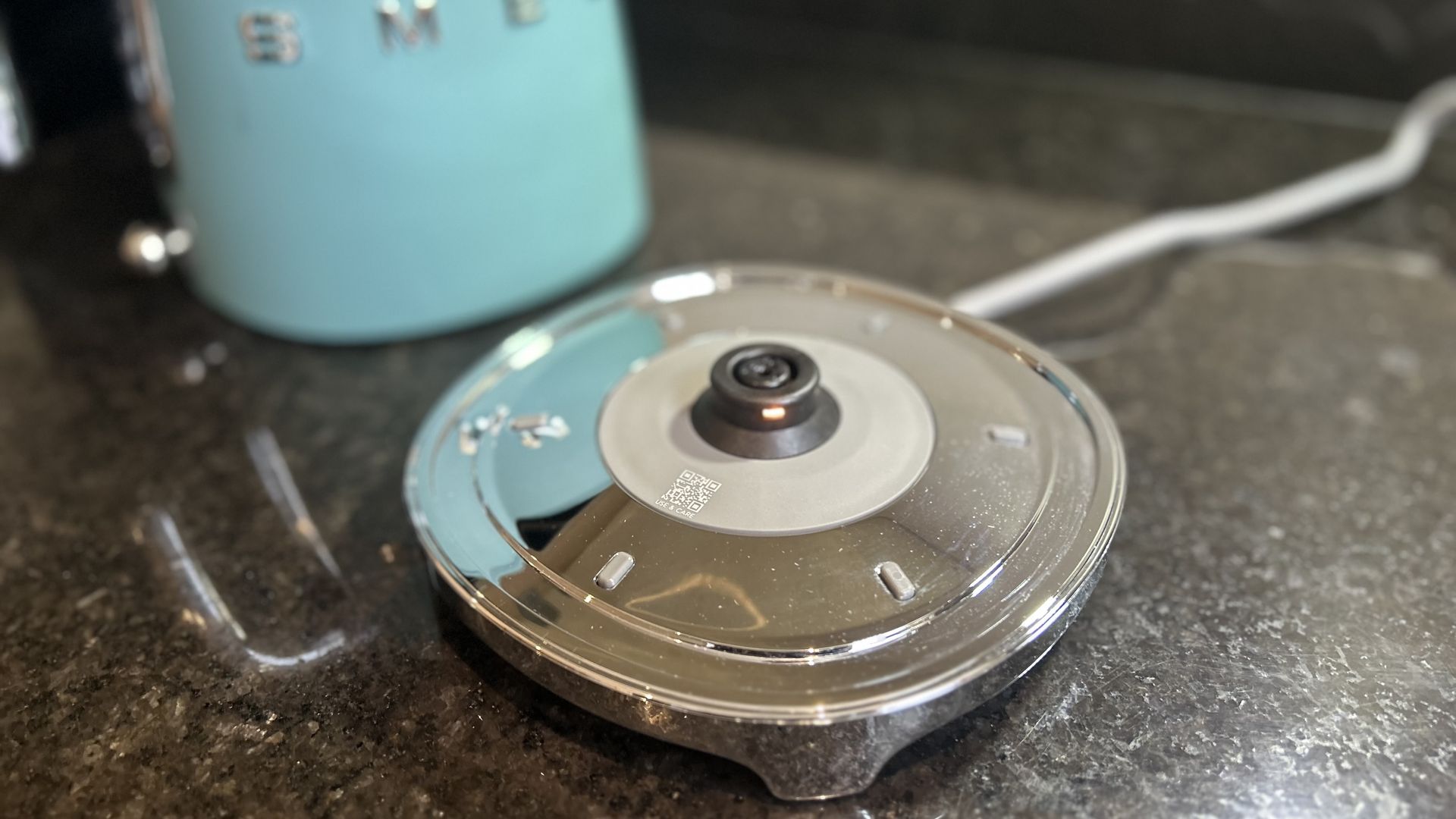 Smeg KLF03 kettle review: a retro classic that will never age | T3