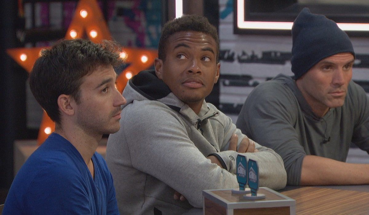 Big Brother Spoilers: Is Memphis Garrett Playing Both Sides Of The ...