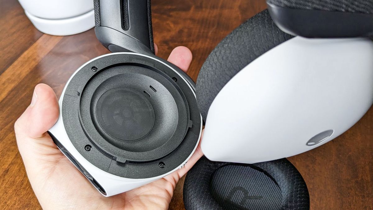 Review: Alienware 720H Dual-Mode Wireless Gaming Headset is almost ...