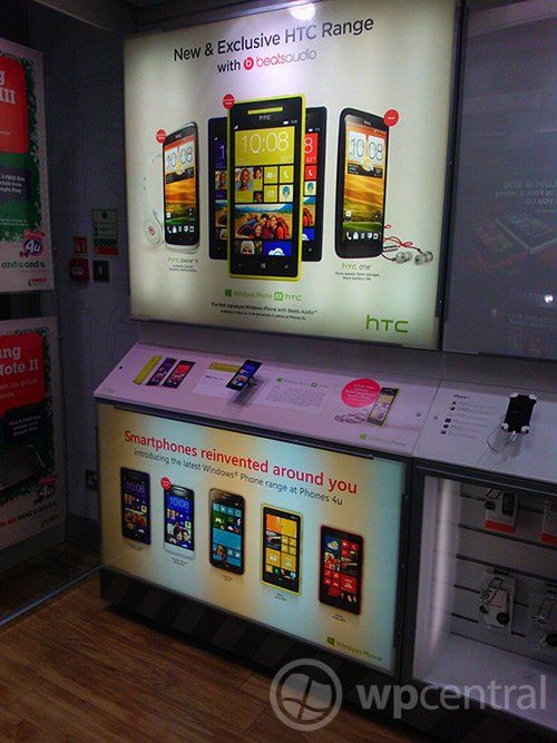 Phones4u setting up Windows Phone displays, preparing for launch ...