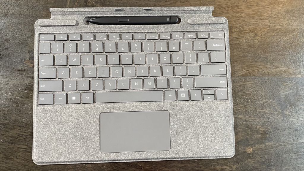 Microsoft Surface Pro 8 Review: Windows 11 Rejuvenates Surface | Tom's ...