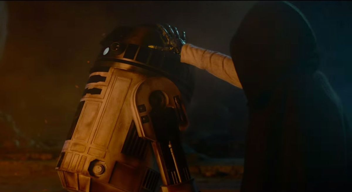 'Star Wars: The Force Awakens' - Review | Space