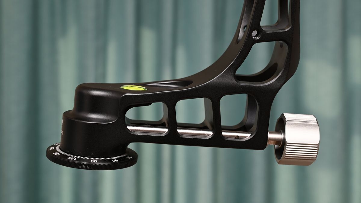 Leofoto PG-1 Gimbal Head review: a smooth operator that wants to be a ...