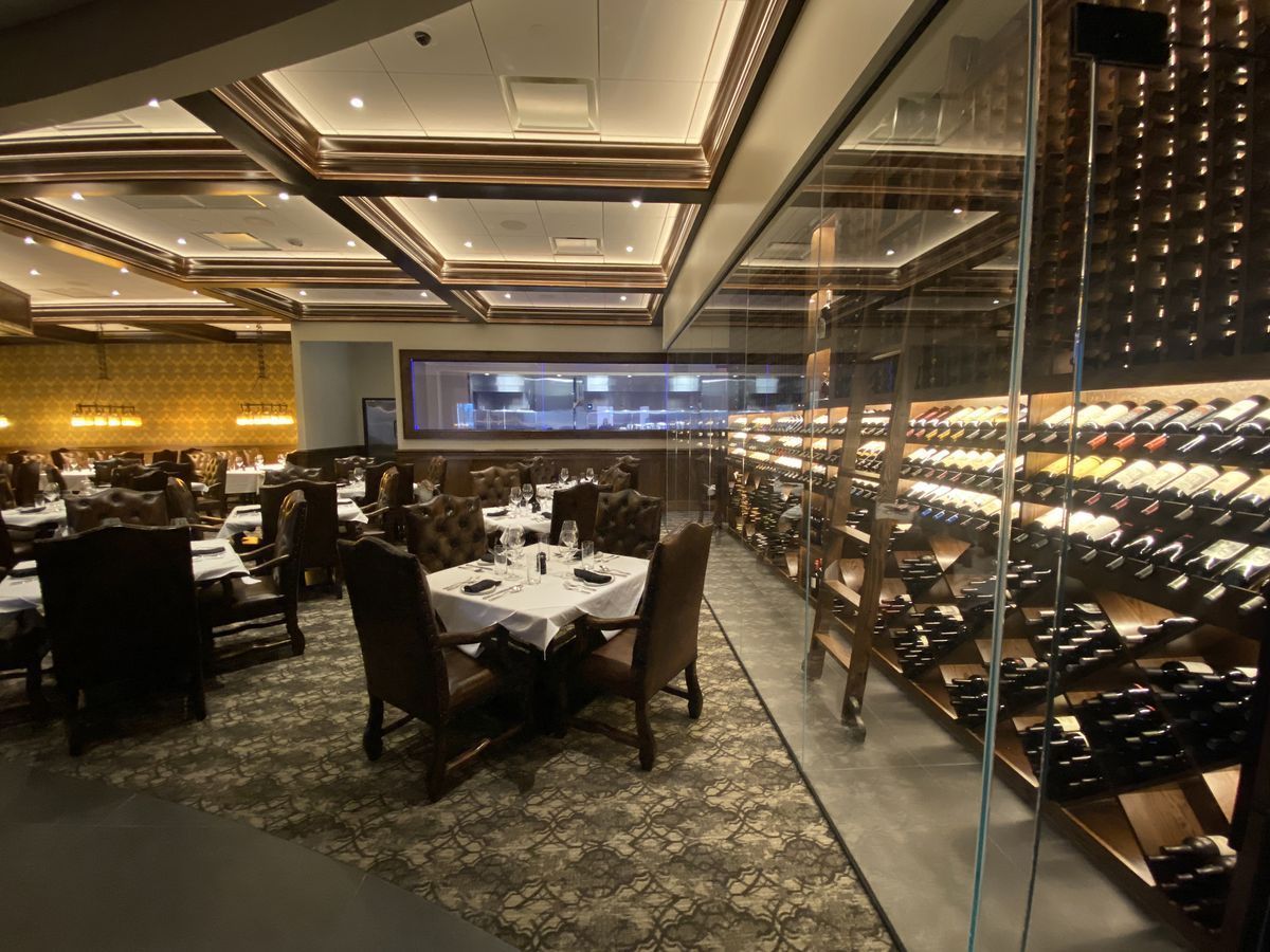 Fine-Dining Guests Enjoy High-Quality Audio (and Food) in Dallas ...