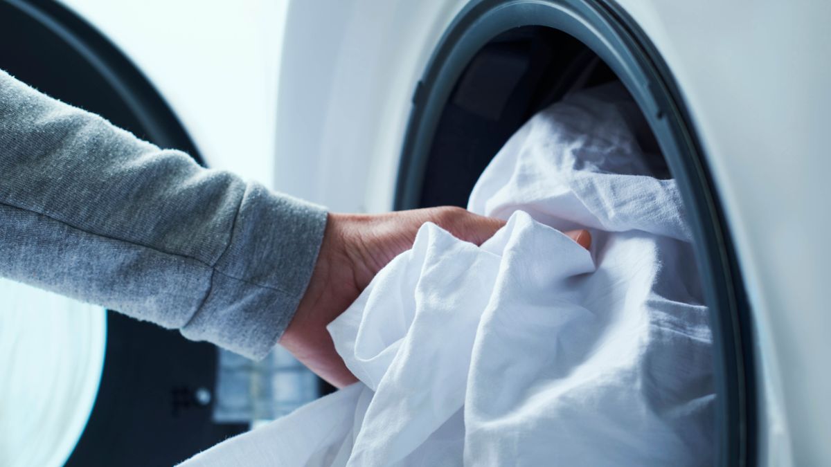 Experts say this common laundry mistake could be damaging your washing ...